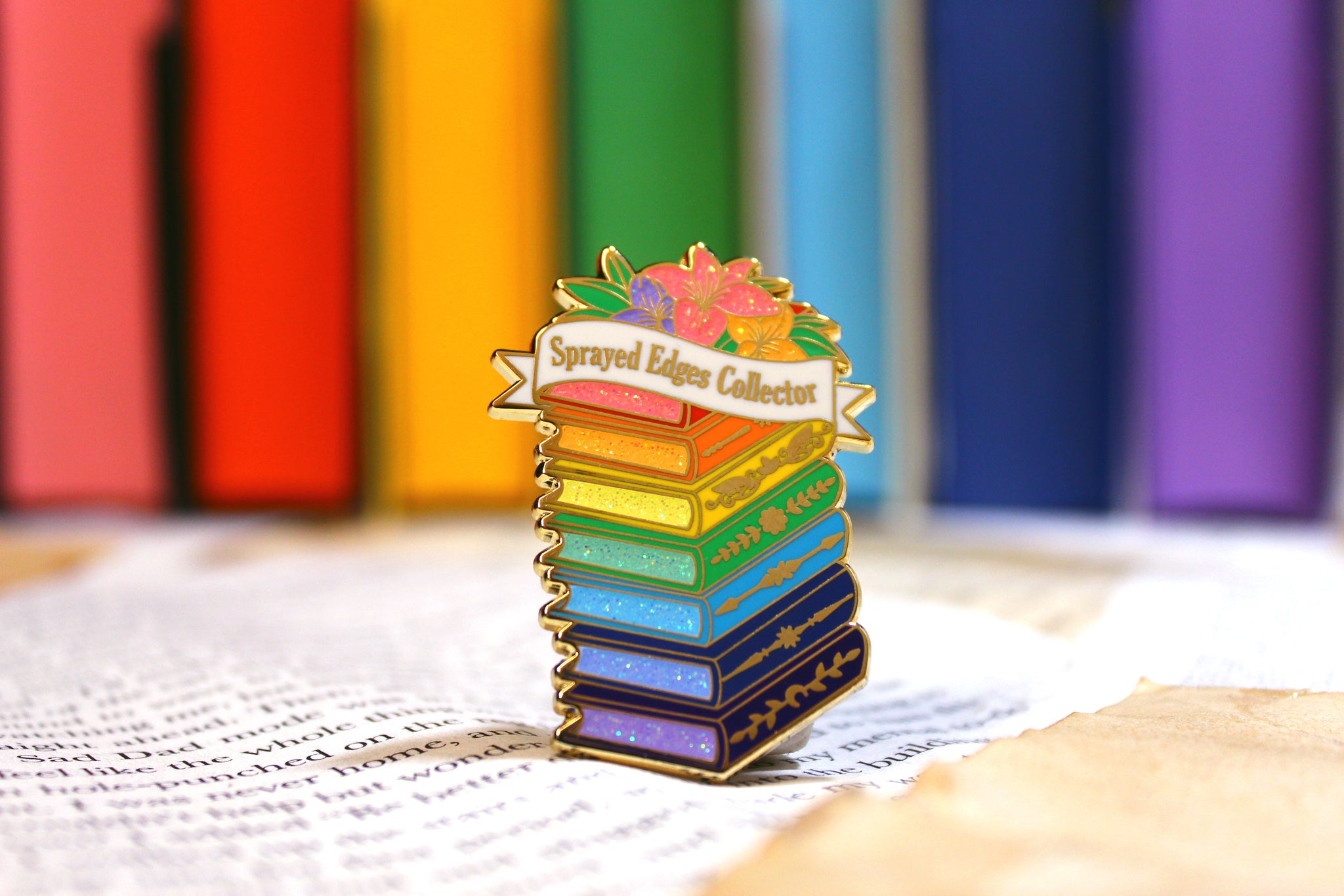 Sprayed edges books inspired bookish enamel pin – BookaholicStore